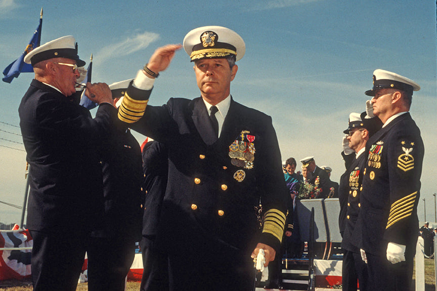 Admiral ‘Mike’ Boorda, Former CNO, Died 26 Years Ago Today – hbauld's ...